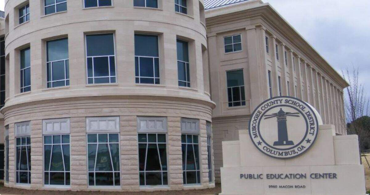 Students and staff were in Muscogee school building during officer ...