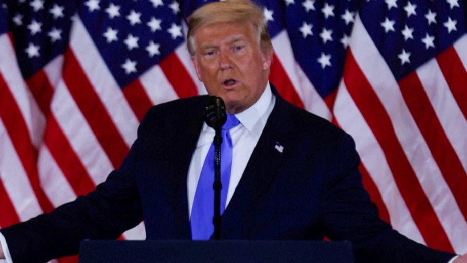 Trump promises free food at Miami campaign stop, leaves without paying