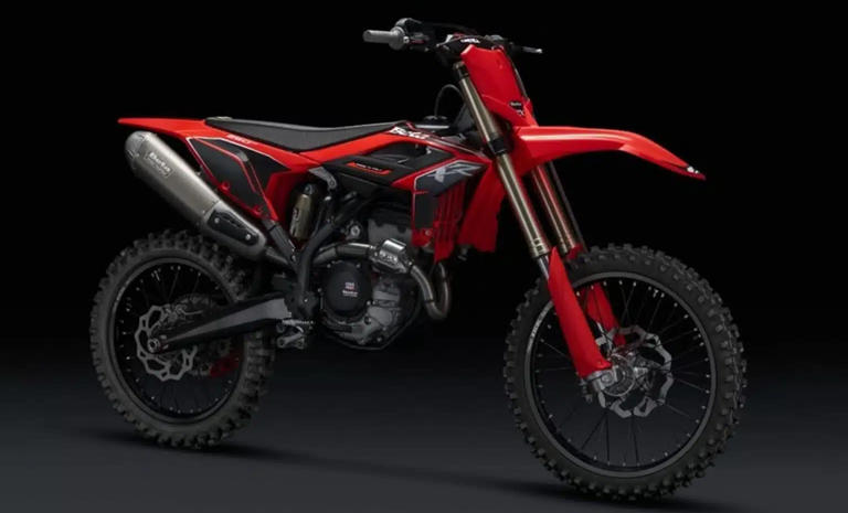 Beta XTrainer si fa in due: debutta la nuova 200 2T per il model year 2027