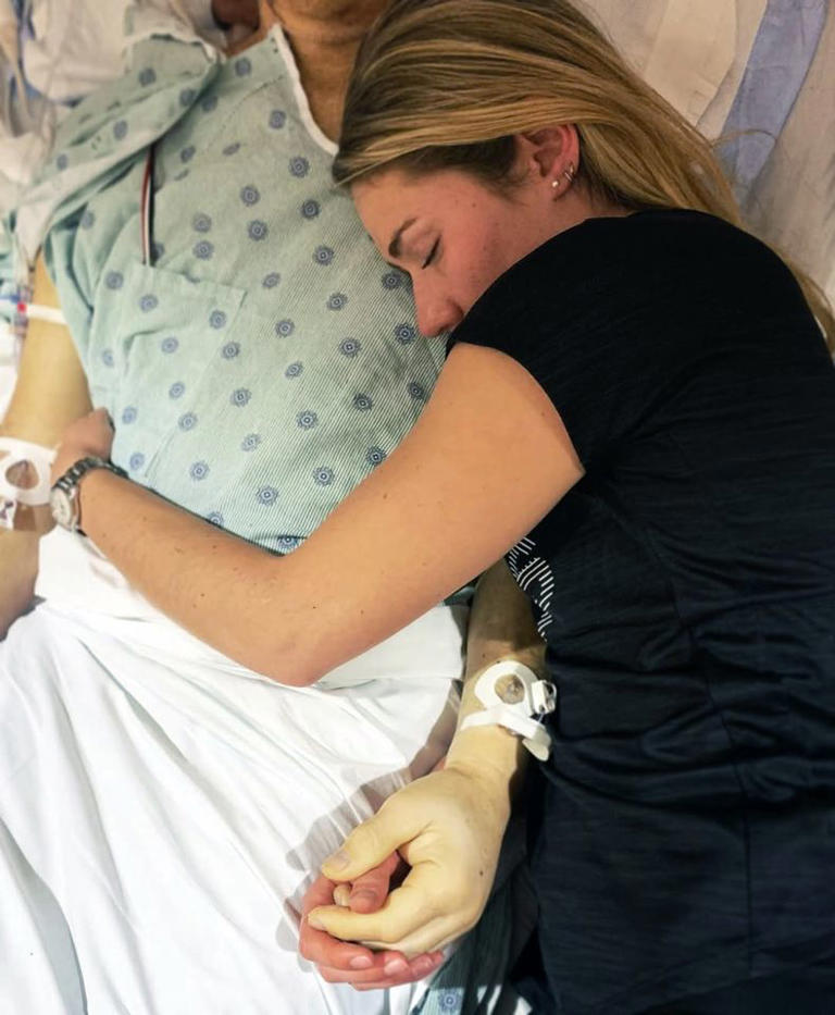 Mikaela Shiffrin tearfully opens up about final moments with her dying ...