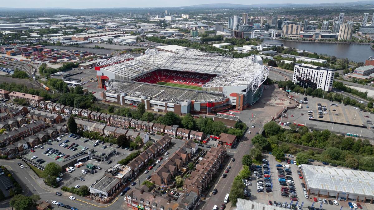 2,1 milliards de francs : Manchester United a acquis les terrains pour ...