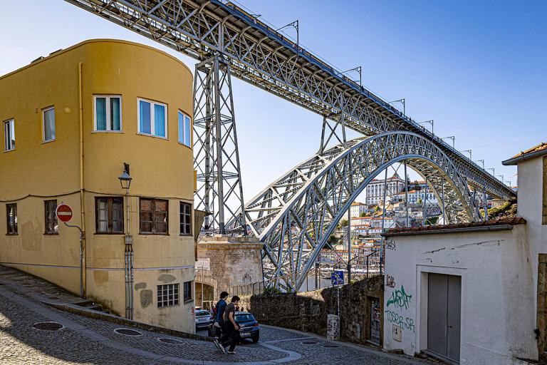 Porto e Gaia vão ter nova ponte pedonal e ciclável sobre o Douro até 2029