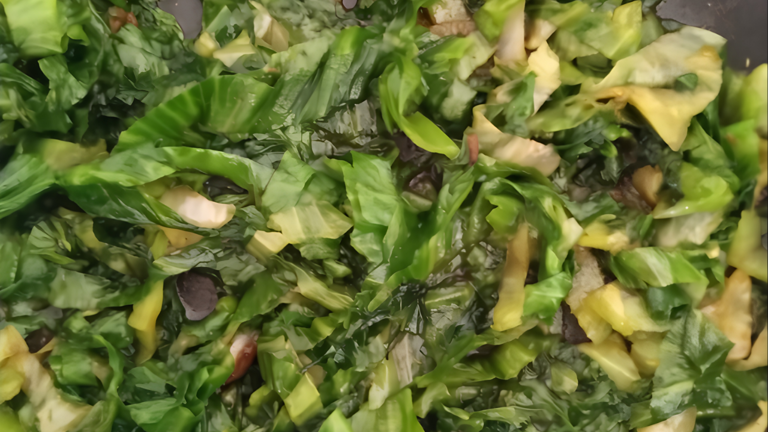 Alface não serve só para saladas: 7 receitas fáceis e diferentes