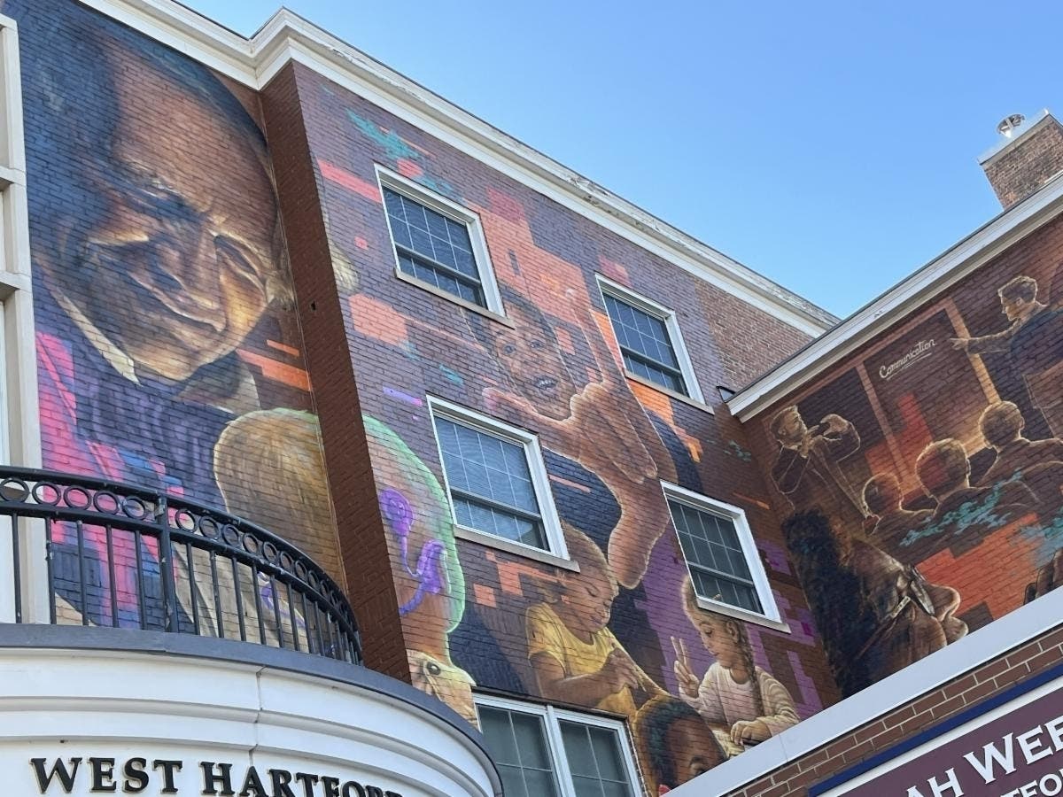 West Hartford celebrates new mural honoring deaf community