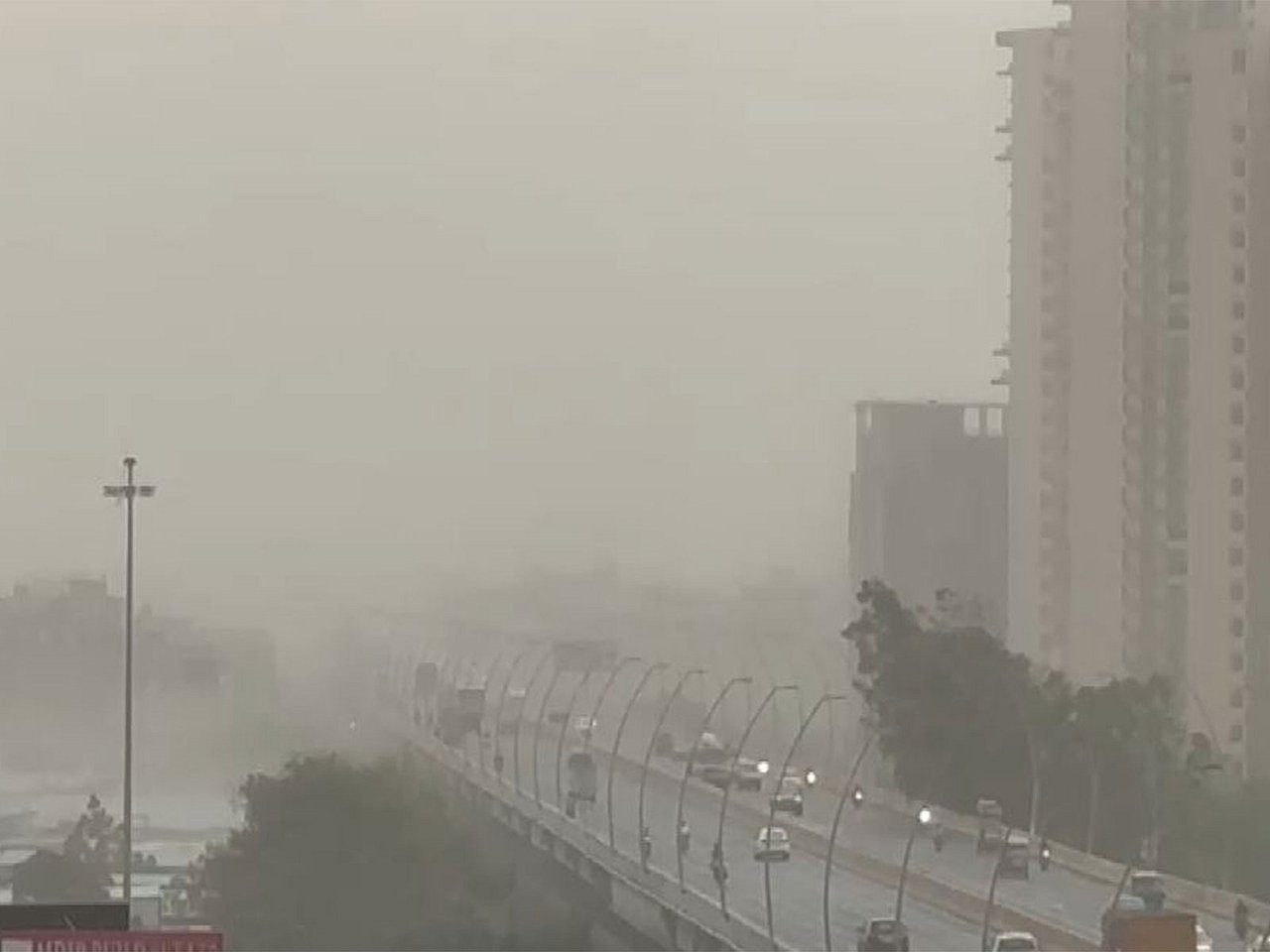 Severe dust storm triggers red alert across Delhi-NCR, light rain ...