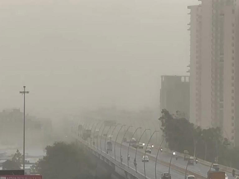 Severe dust storm triggers red alert across Delhi-NCR, light rain ...