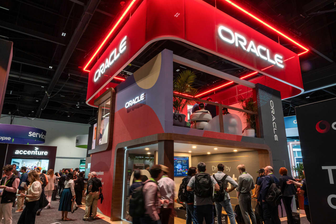 Oracle’s AI push led to 21,000 job cuts last year but hasn’t helped the ...