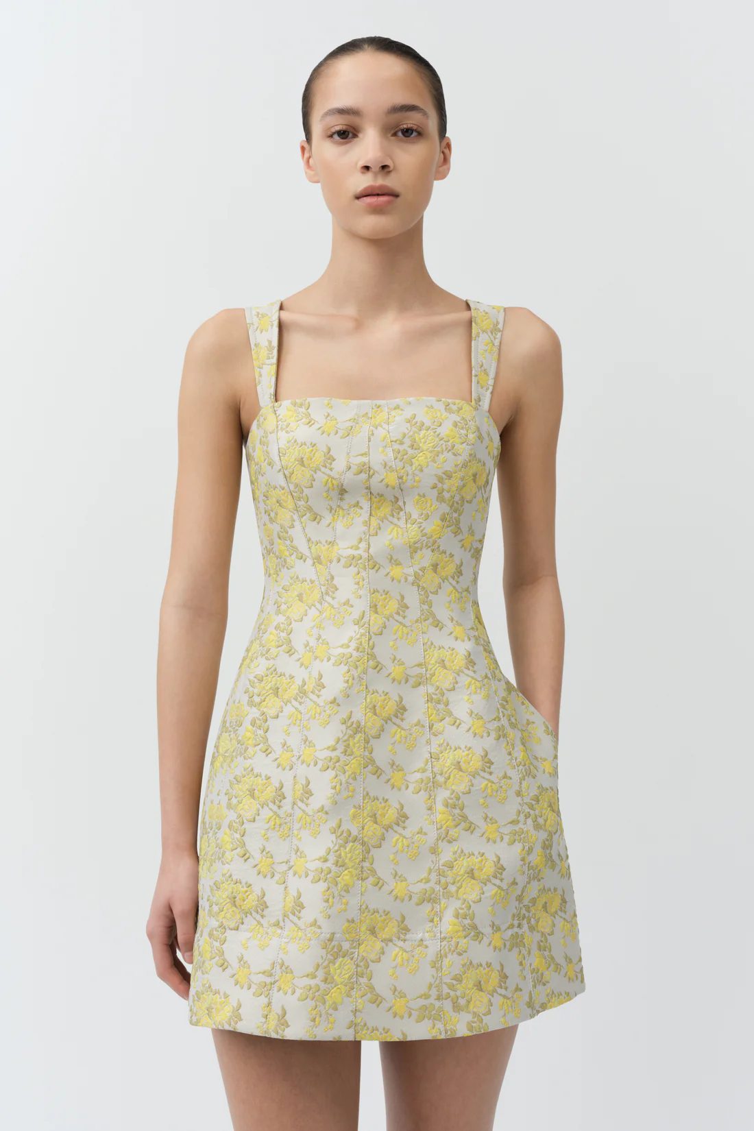This under $500 dress merges Taylor Swift's 'Toy Story' yellow era with ...