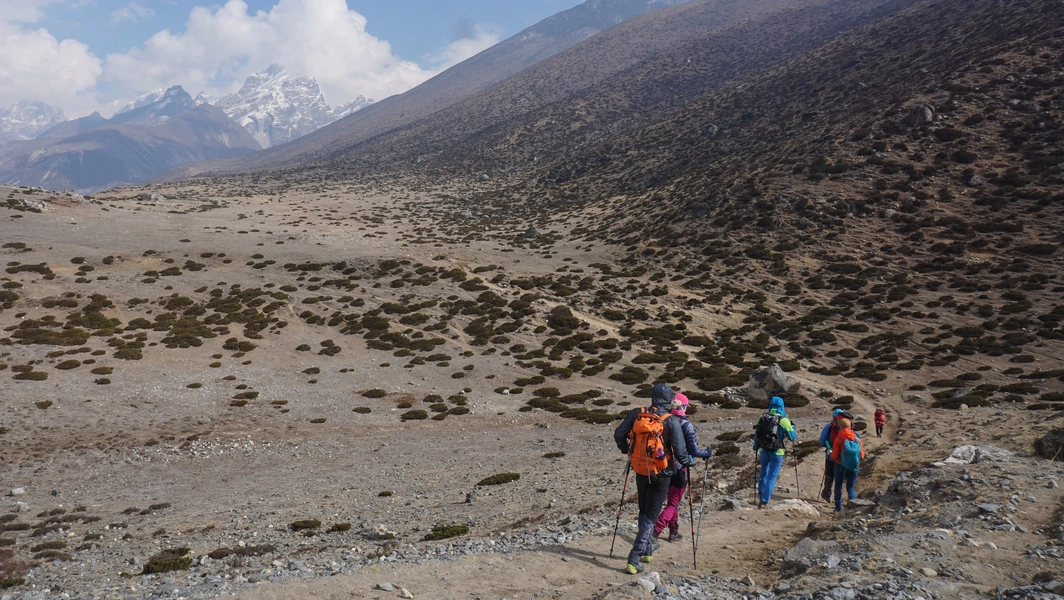 Rescue teams warn of rising Himalayan trekking risks