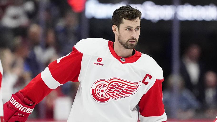 Red Wings warned against trading Dylan Larkin to Wild