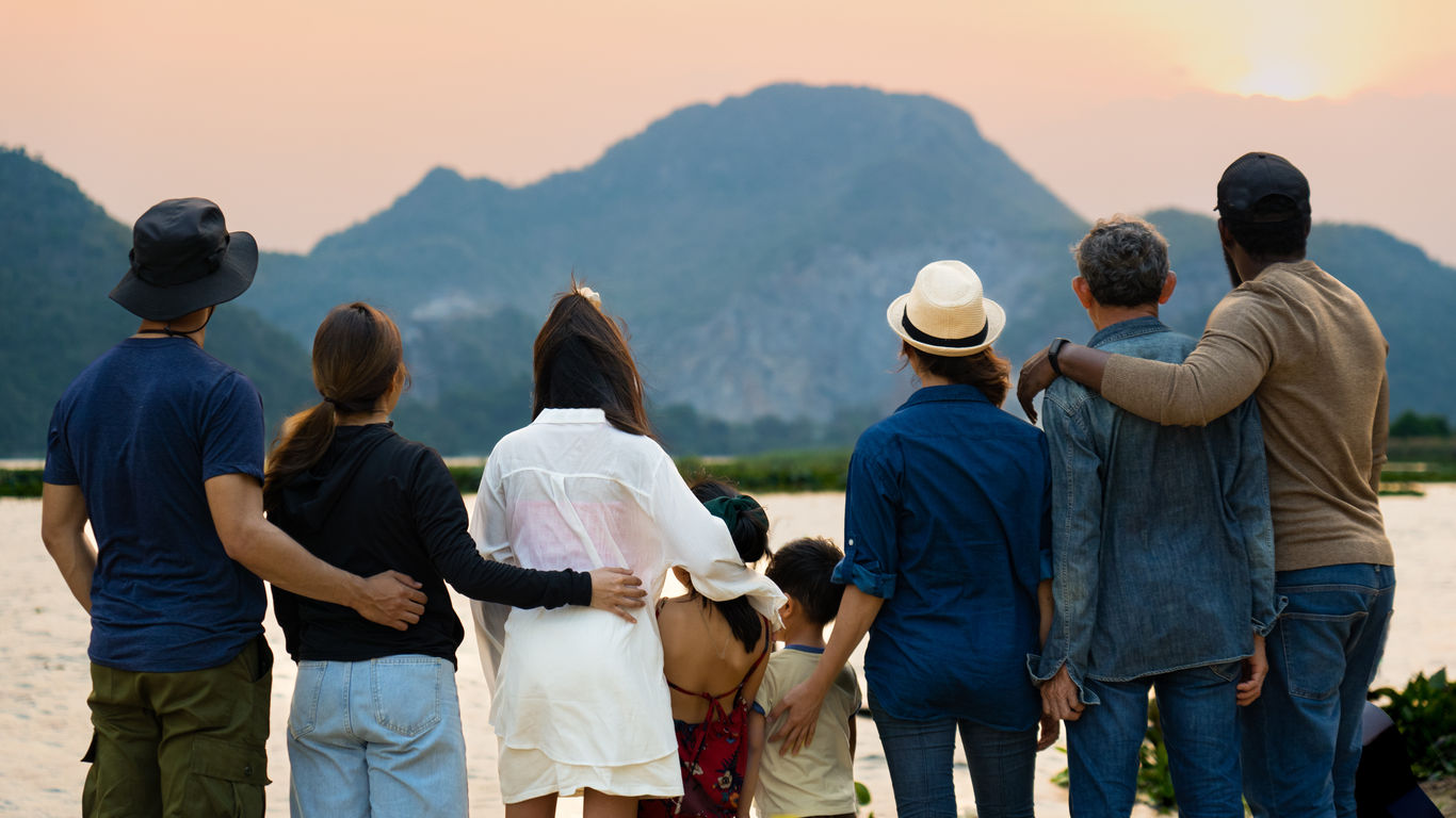 Americans prioritize travel as costs rise this summer