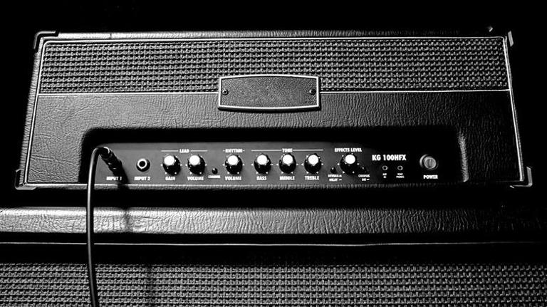 How to find the sweet spot on your electric guitar amplifier