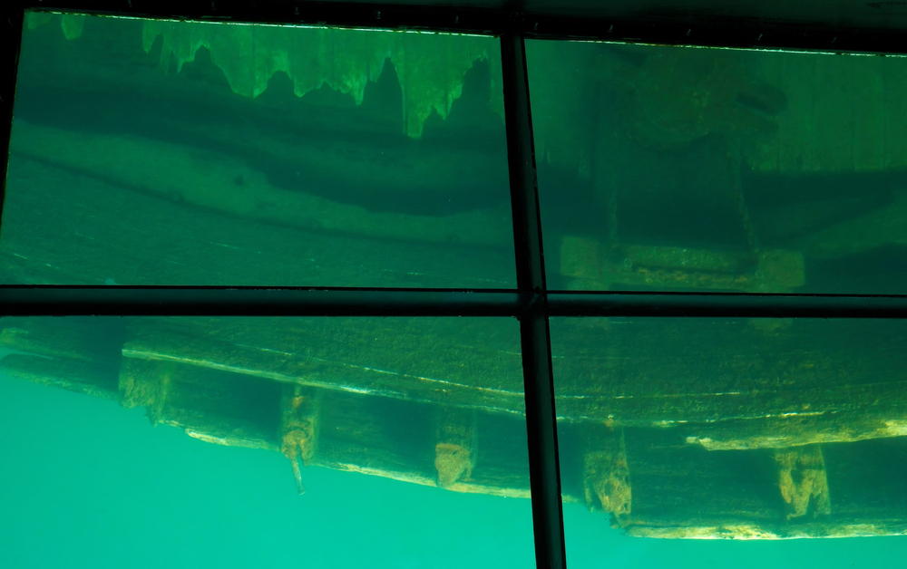 27 glass-bottom boat spots worth building a trip around