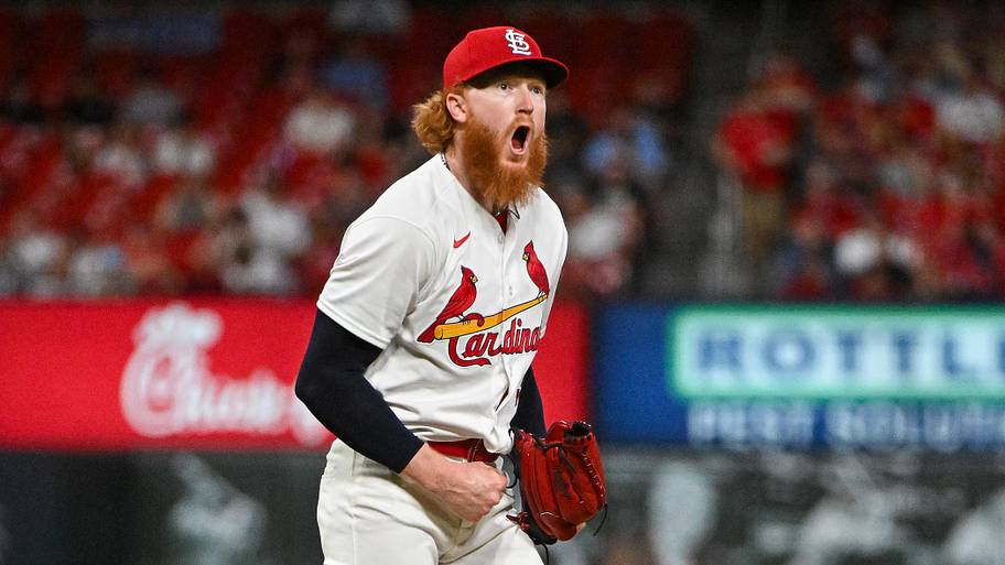 Extend or trade? Where things stand with Cardinals, Dustin May