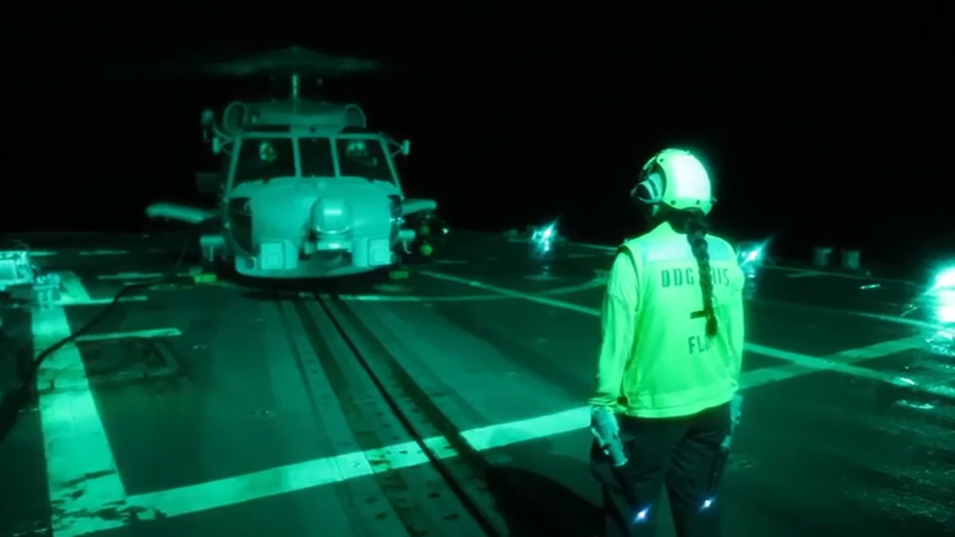 Silent flight deck operations in the Middle East