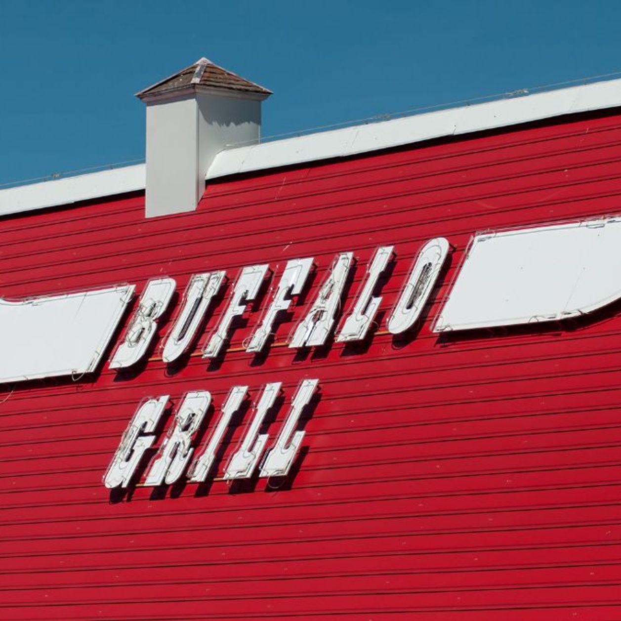 « C'était le vol de trop » : piégé par les caméras du Buffalo Grill, ce ...