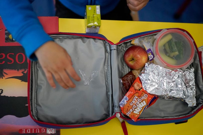 Parents urged to put one item in children's school lunchboxes until Friday
