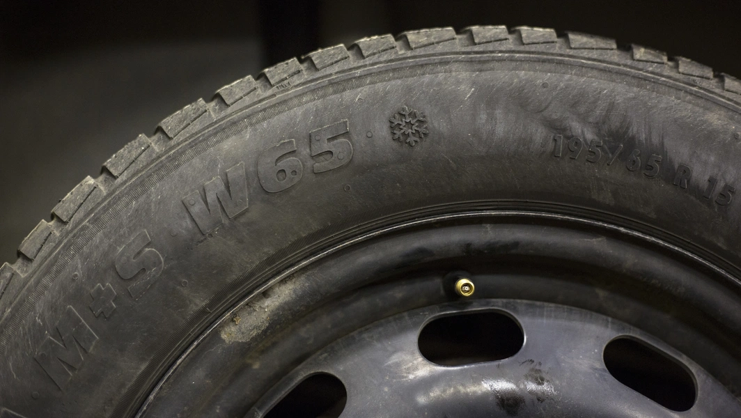 Essential tips for spare tire maintenance and security