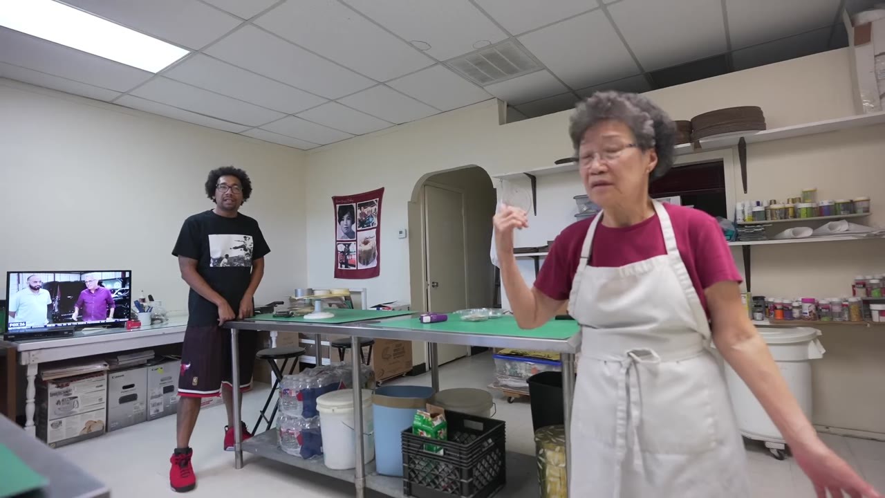 A bakery visit started with yelling and ended with a $1,000 cake