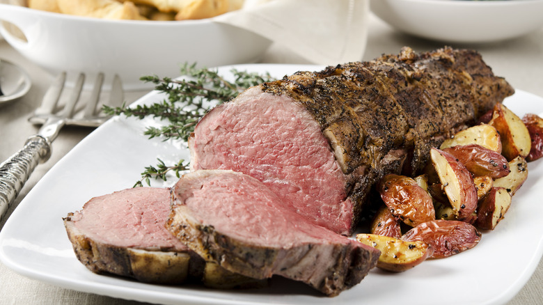 Corned beef vs roast beef: The differences you should know