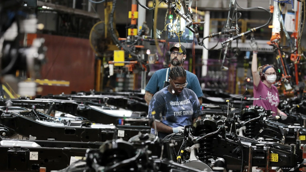 8 Ford vehicles built in the United States
