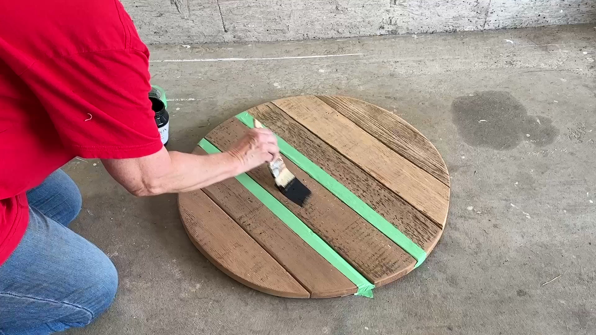 She turned an old tire into a garden masterpiece