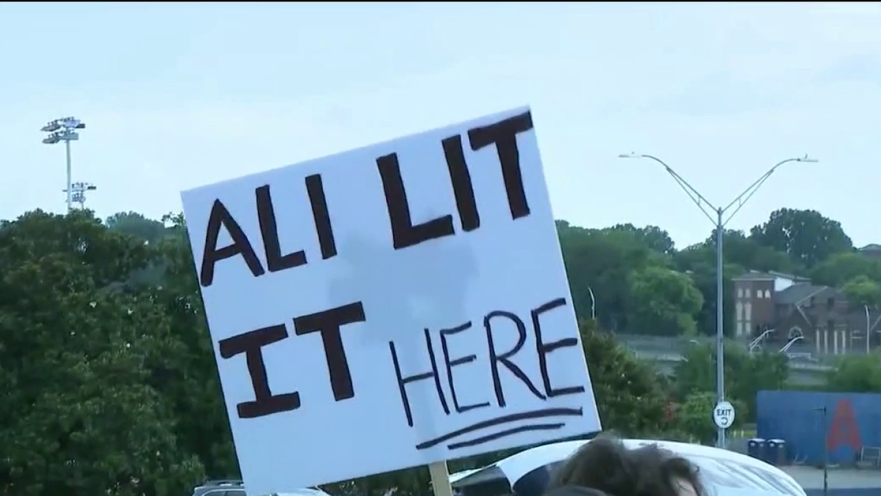 Summerhill residents oppose Olympic cauldron relocation