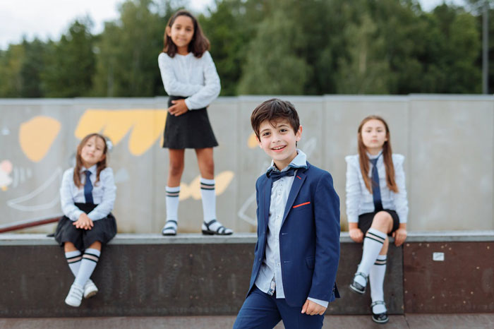 Mom turns school dress code against itself: "Admin was furious"