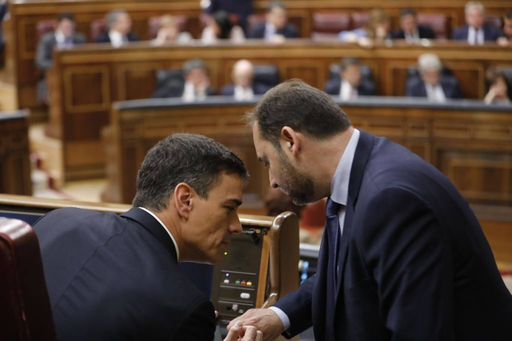 Regierungskrise in Spanien: Keine Mehrheit, keine Moral, keine Autorität