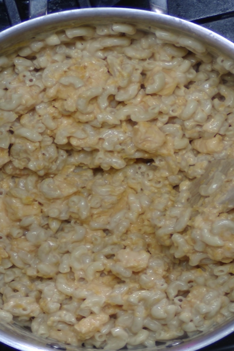 Ultra creamy chedd and velveeta mac and cheese