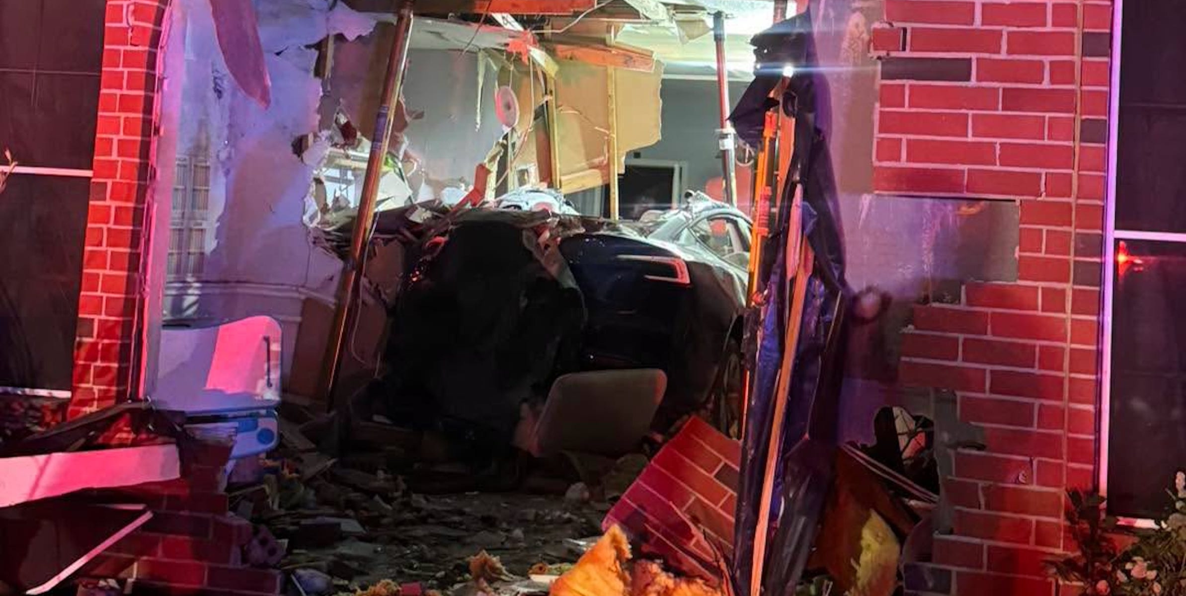 NHTSA opens investigation into Tesla crash in Texas after 76-year-old ...