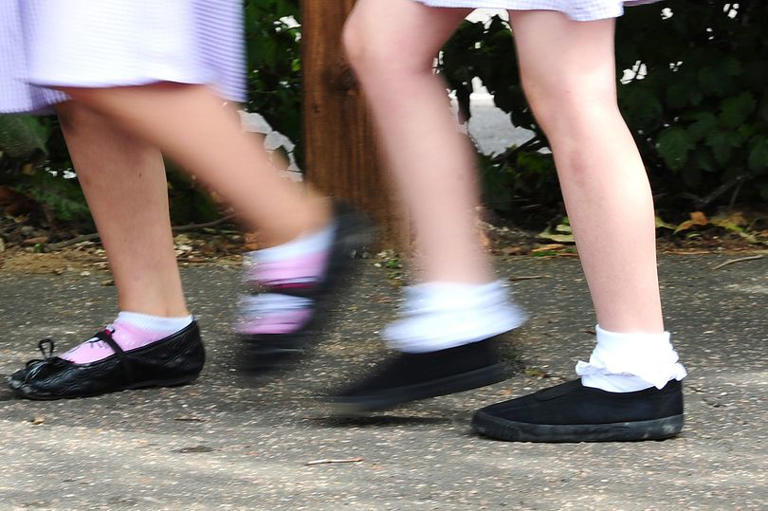 Full list of UK school closures as 40C heat dome bakes Brits in red ...