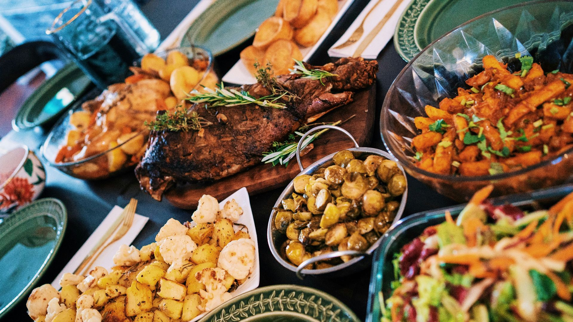 10 plats à apporter qui décevront… et ceux qui réserveront d’agréables ...