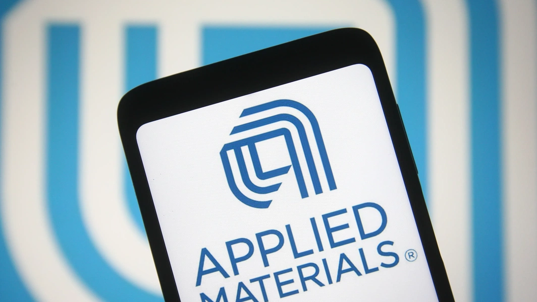 Applied Materials balances AI growth and valuation risks