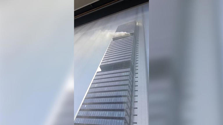 Desalojada una de las Cuatro Torres de la Castellana por un incendio ...