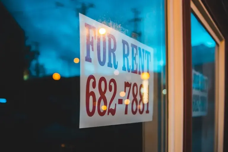 8 Neighbourhood Red Flags That Mean Something Bad Is Coming for Your ...