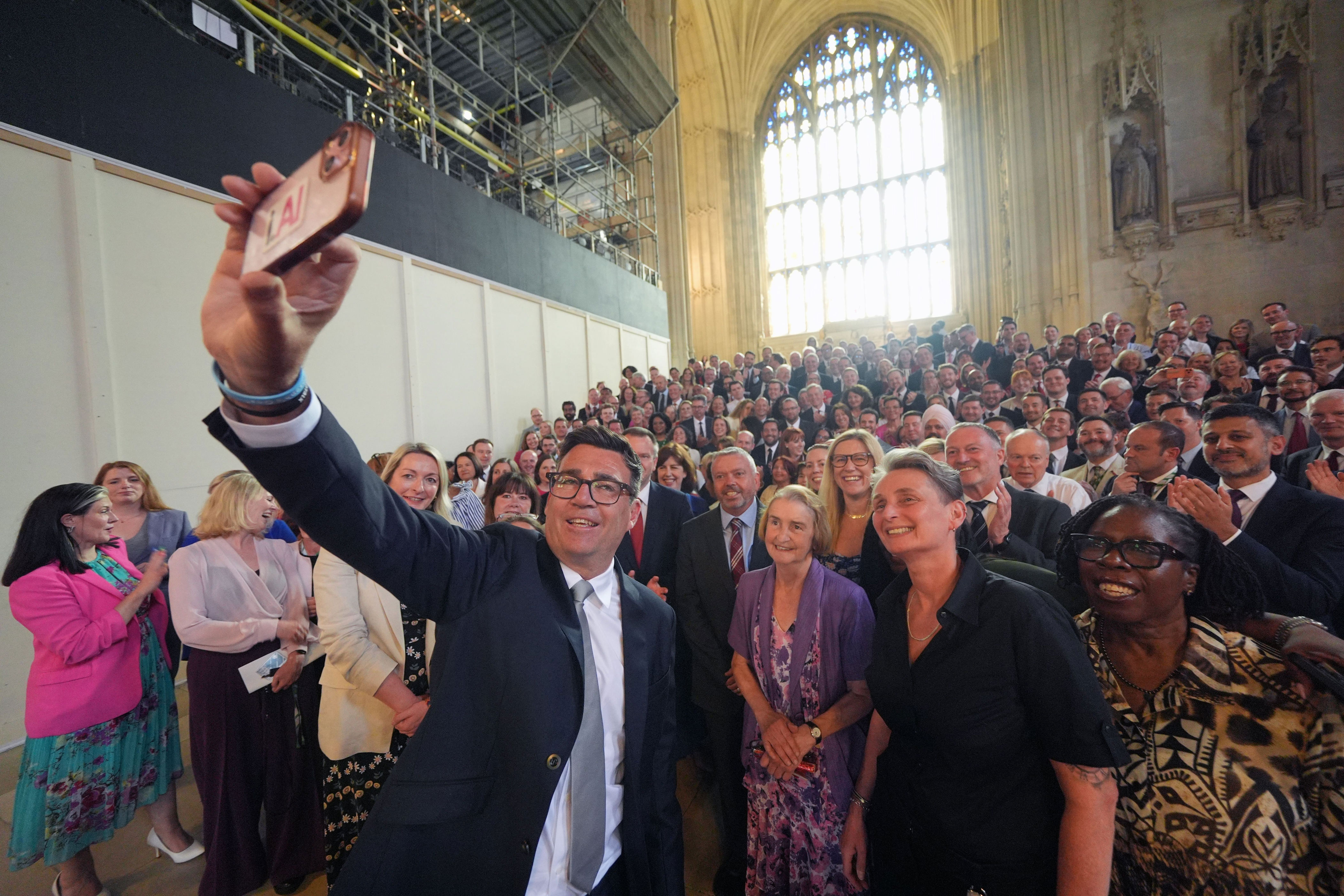 Britische Wirtschaft fordert von Andy Burnham klaren Kurs