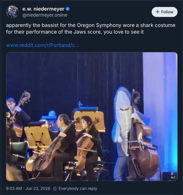 Jaws in concert gets the shark-costumed bassist it deserves