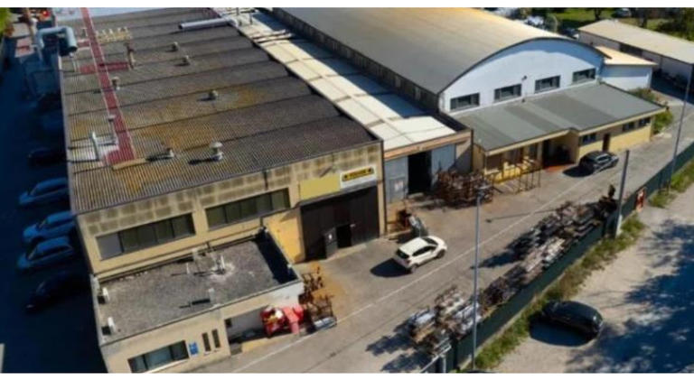 Incidente sul lavoro a Fano, muore a 62 anni cadendo per 7 metri dal ...