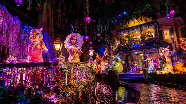 13-year-old climbs out of Disneyland's Tiana's Bayou Adventure ride ...