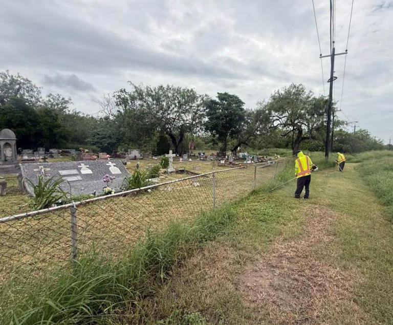Cemetery cleanup underway with Cameron Co. Sheriff’s Office Prisoners ...