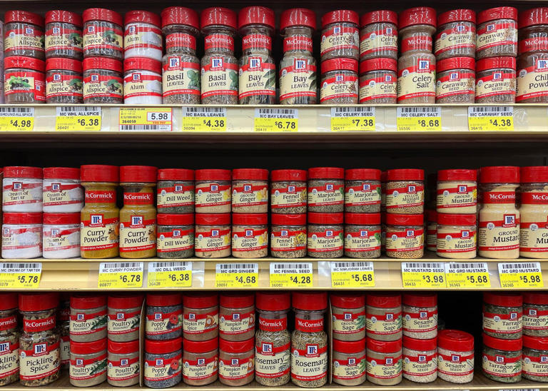 How to lower your grocery bill, according to frugal shoppers
