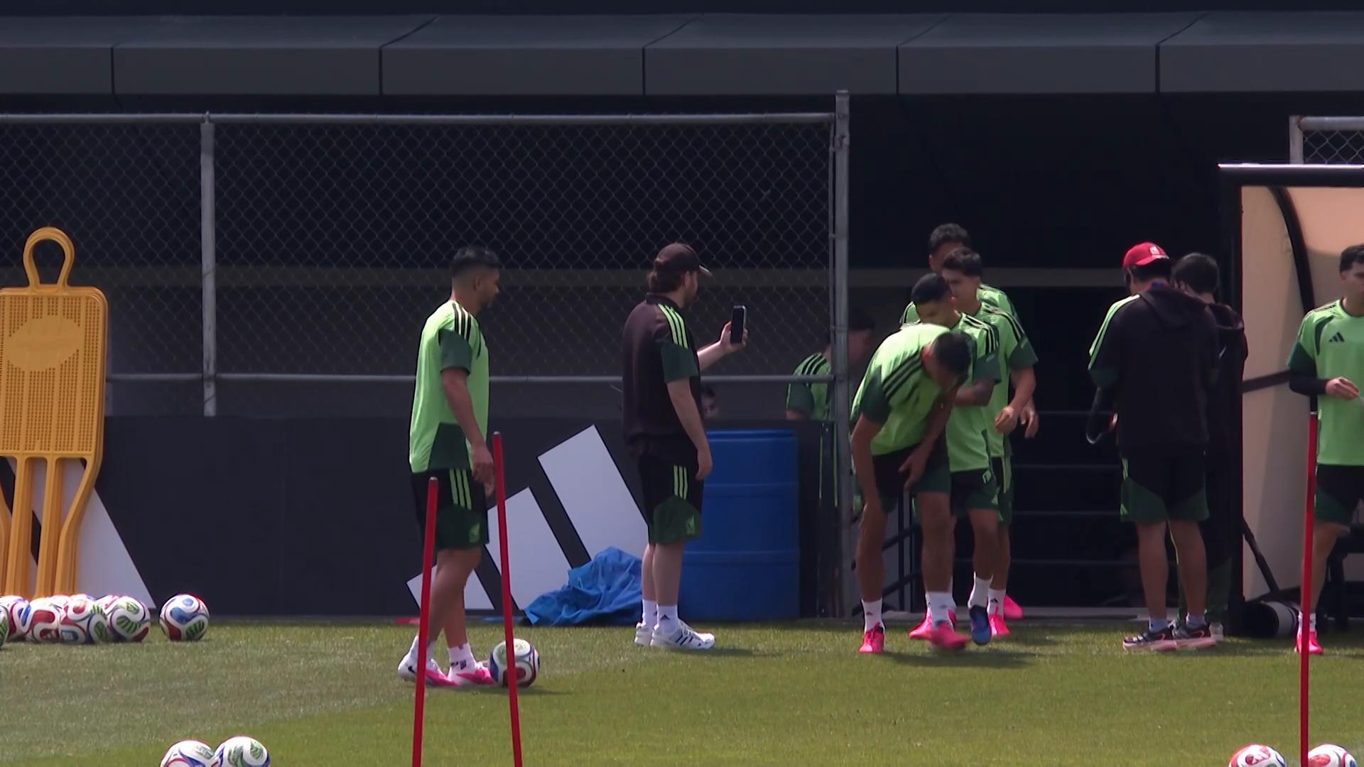 "We haven't achieved anything yet" - Pineda keeps Mexico grounded