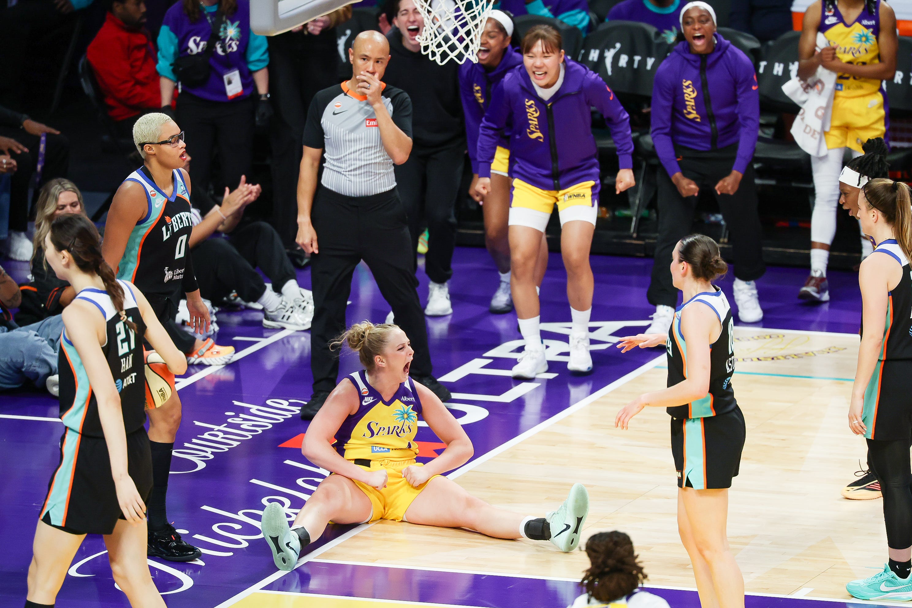Louisville star Laura Ziegler overcomes odds, scores first WNBA points