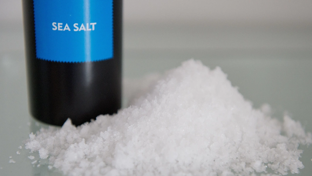 Differences between sea salt and table salt