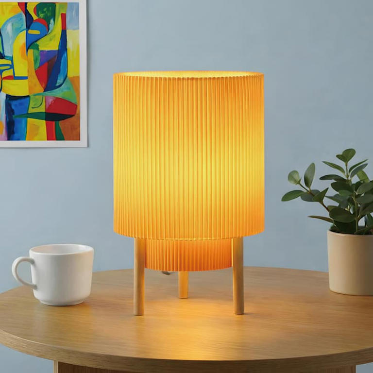 I took a chance on this Amazon lamp despite the reviews - it paid off ...