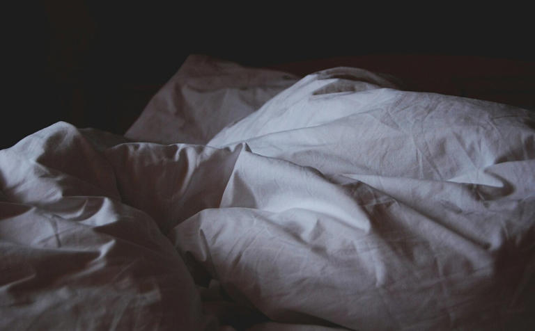What one sleepless night does to brain connections and why sleep may ...