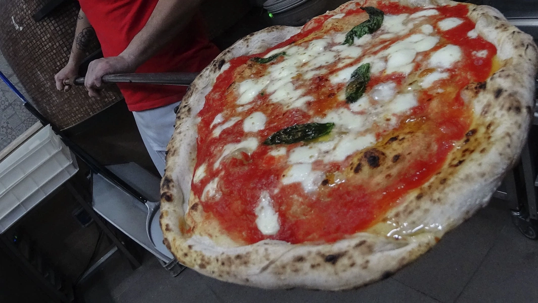 Neapolitan pizza: Where tradition meets passion