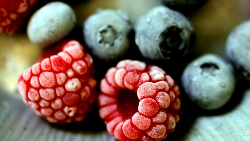 Facts and myths about berries explained