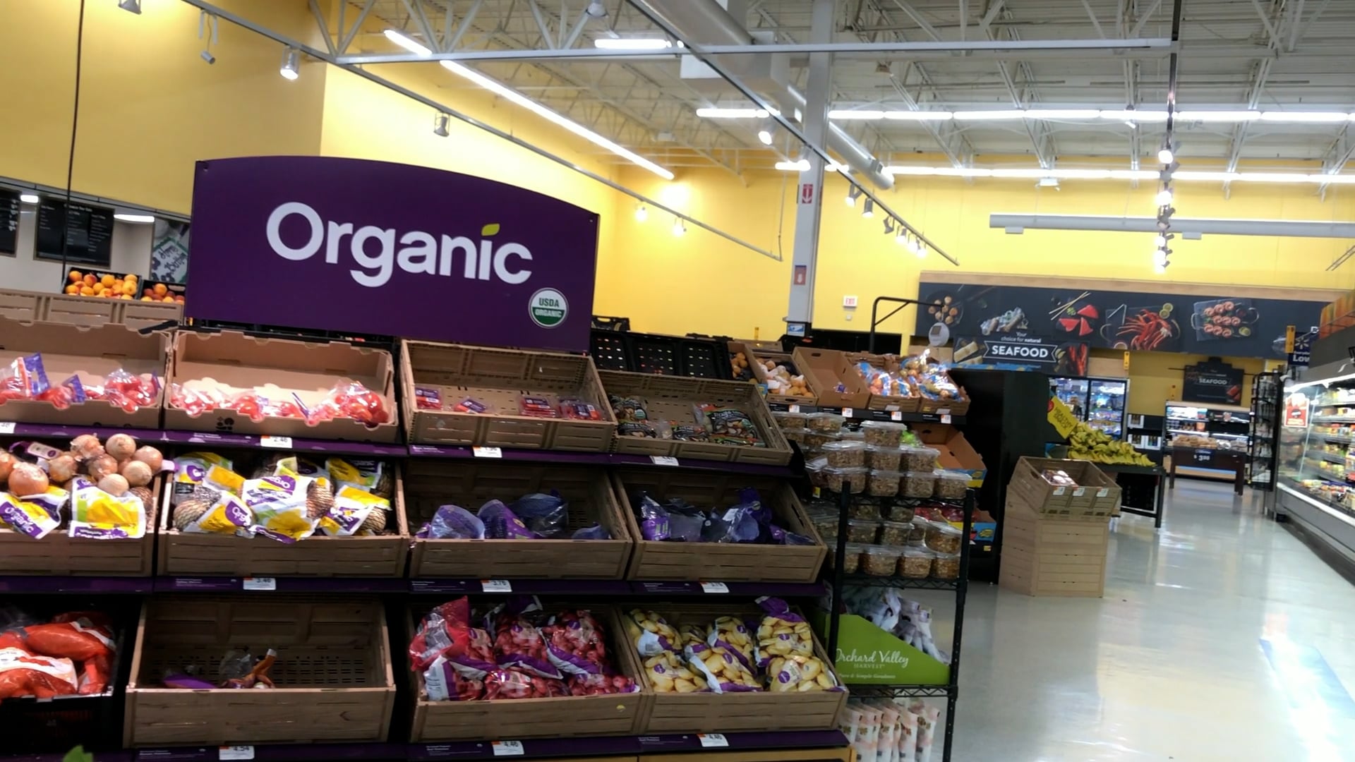 Walmart Is chasing wealthy shoppers — Experts warns ‘It’s a sign’ of ...